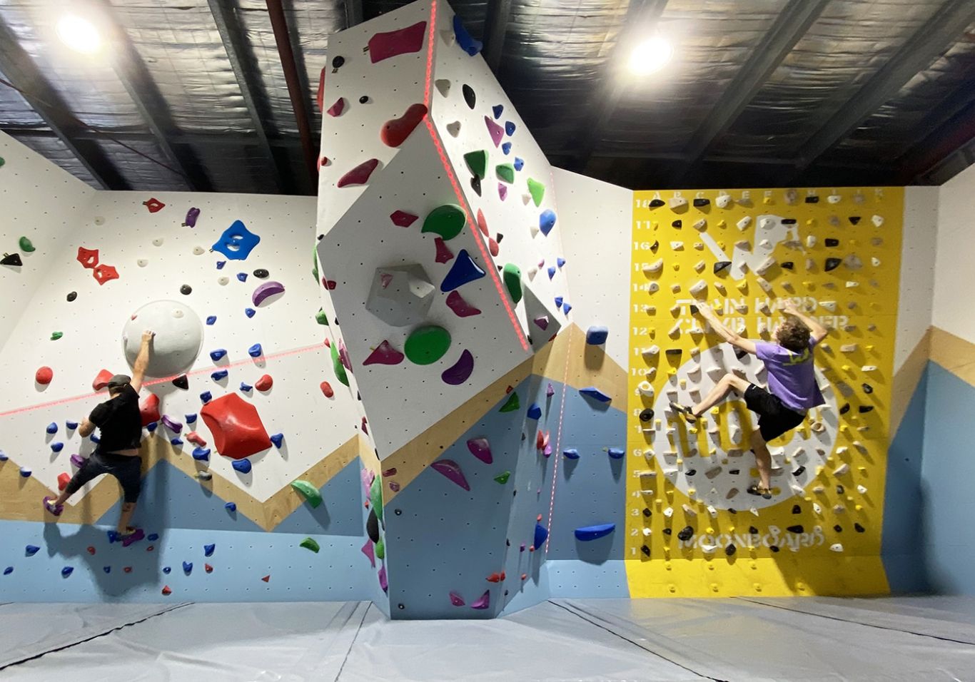 Bouldering Gym Capalaba - Wall Walkers Bouldering